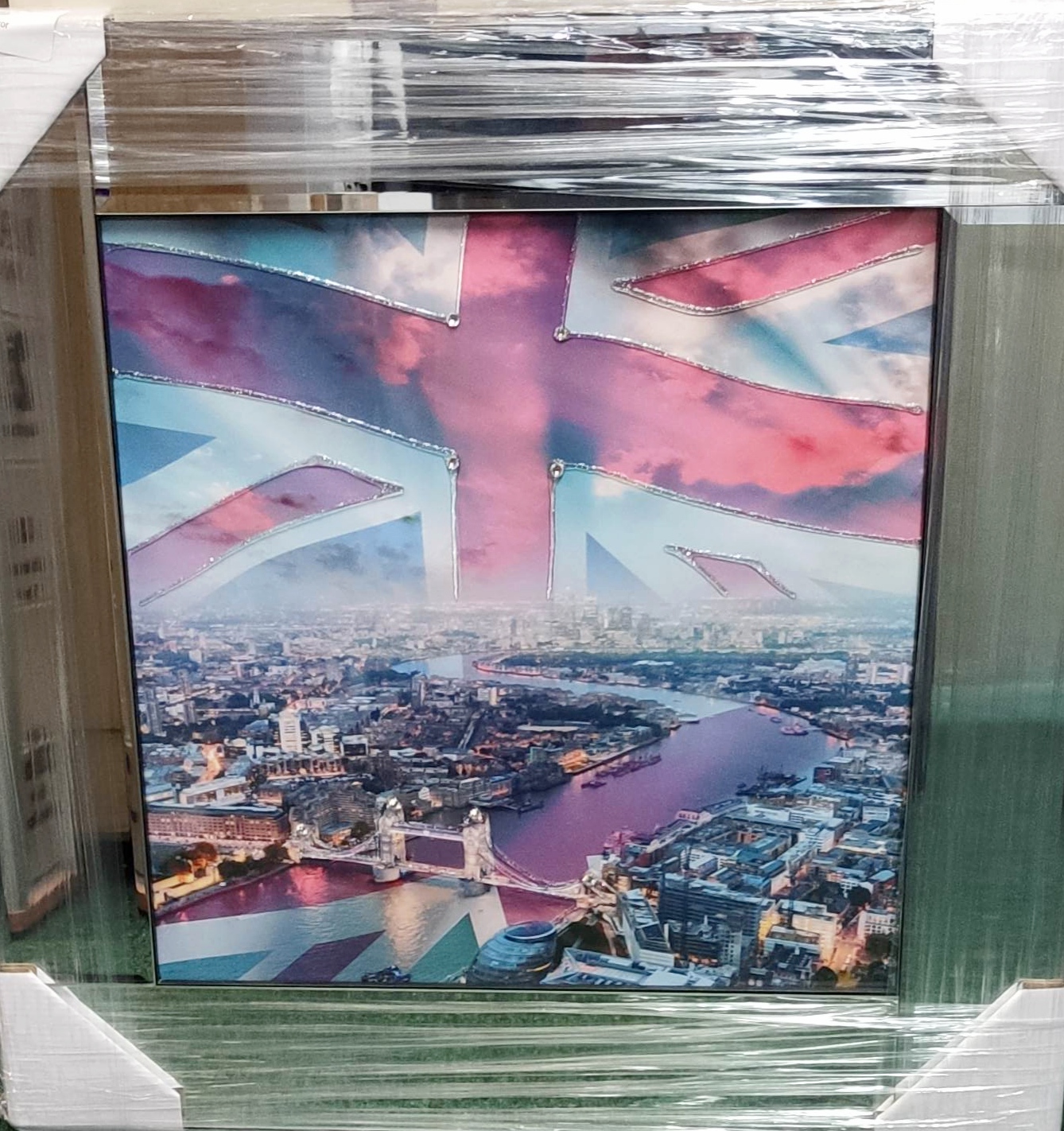 Liquid Art - Union Jack Over London - Wotagem