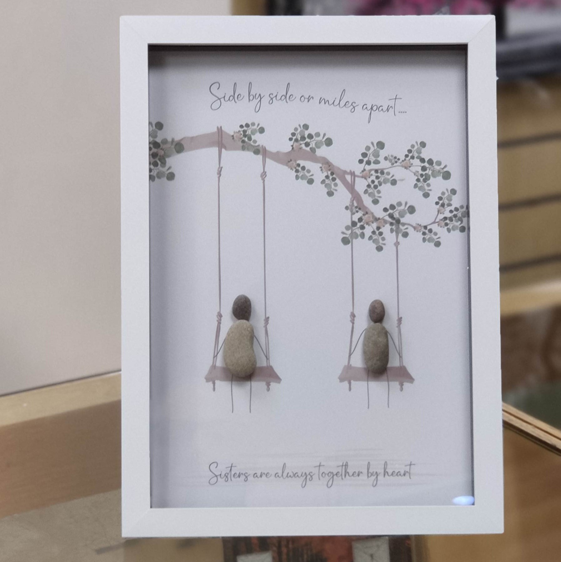 Pebble Art - Sister Swing - Wotagem